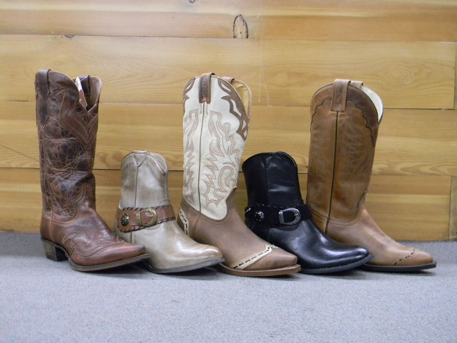 Women’s Boots | Spruce Capital Feeds